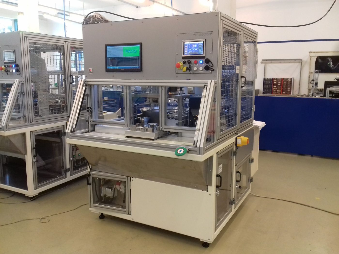 Automatic insert pressing device - VT ASYST