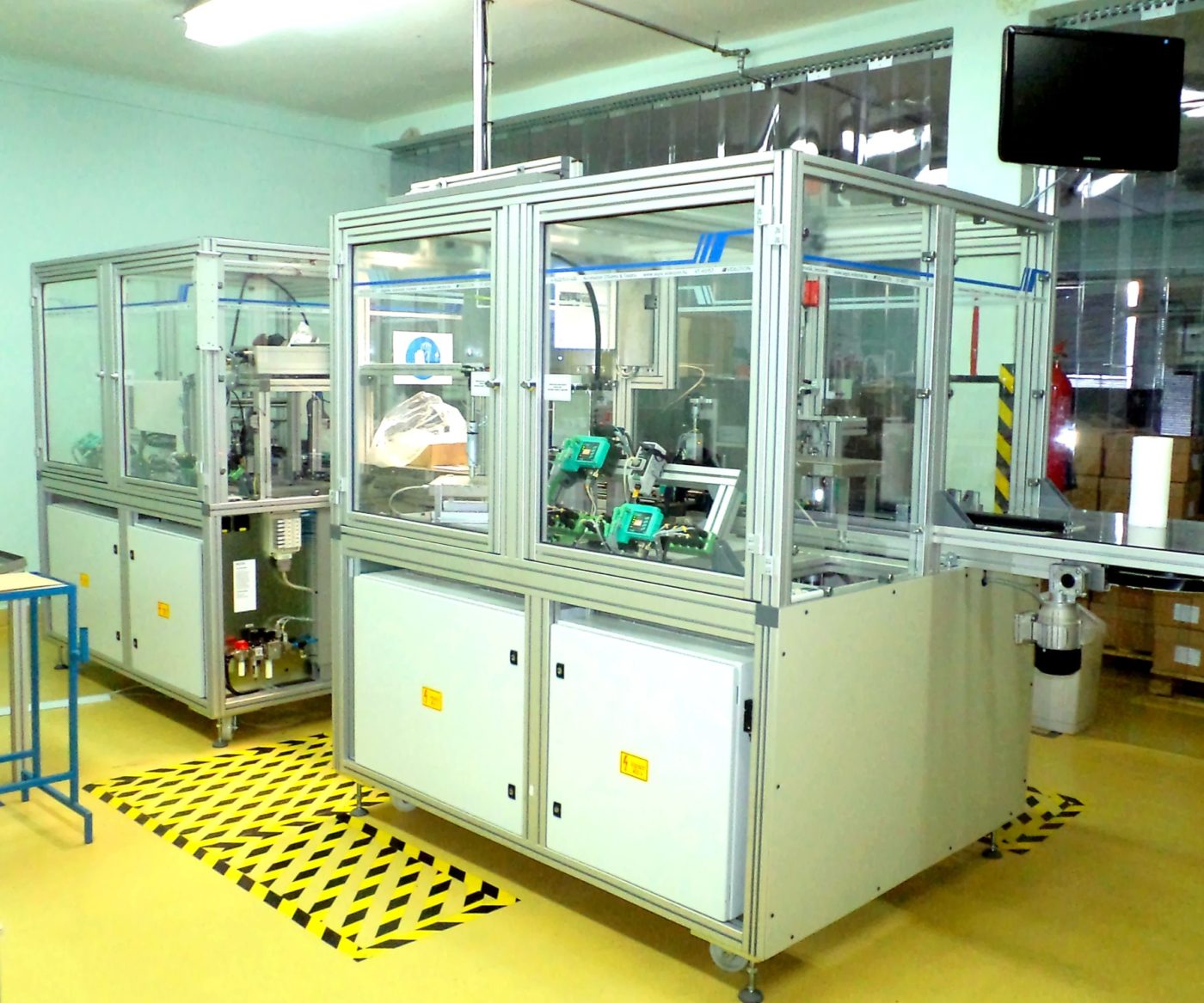 Rivetting, laser engraving production line - VT ASYST